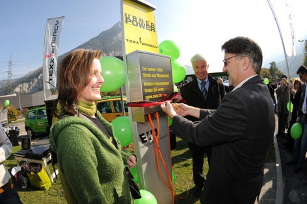 STROM: Elektroautos tanken jetzt Urner Strom