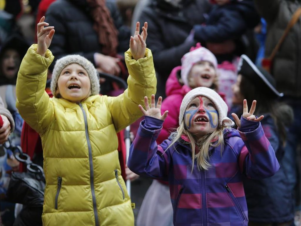 Greth Schell zieht durch Zug