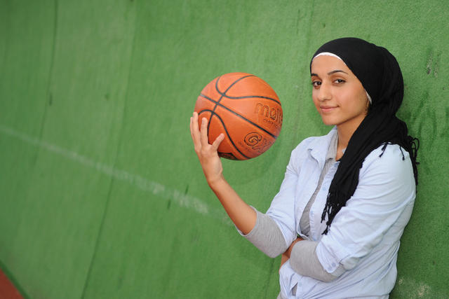 Kopftuch: Basketballerin gibt nicht auf