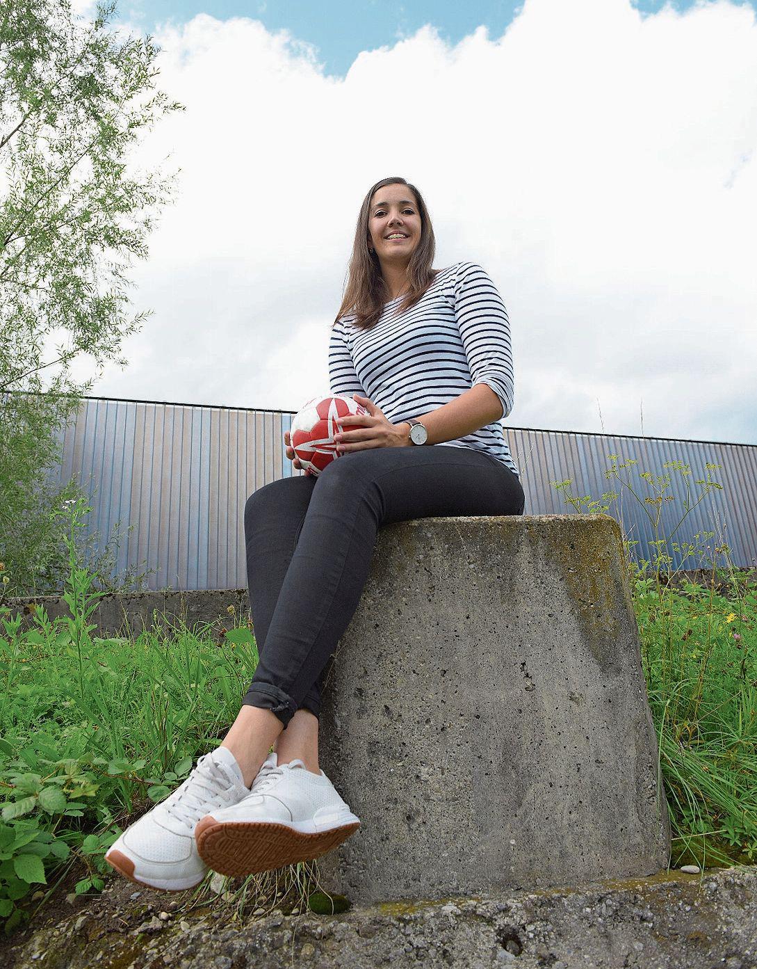 HANDBALL: Laura Innes' Rücktritt ist endgültig
