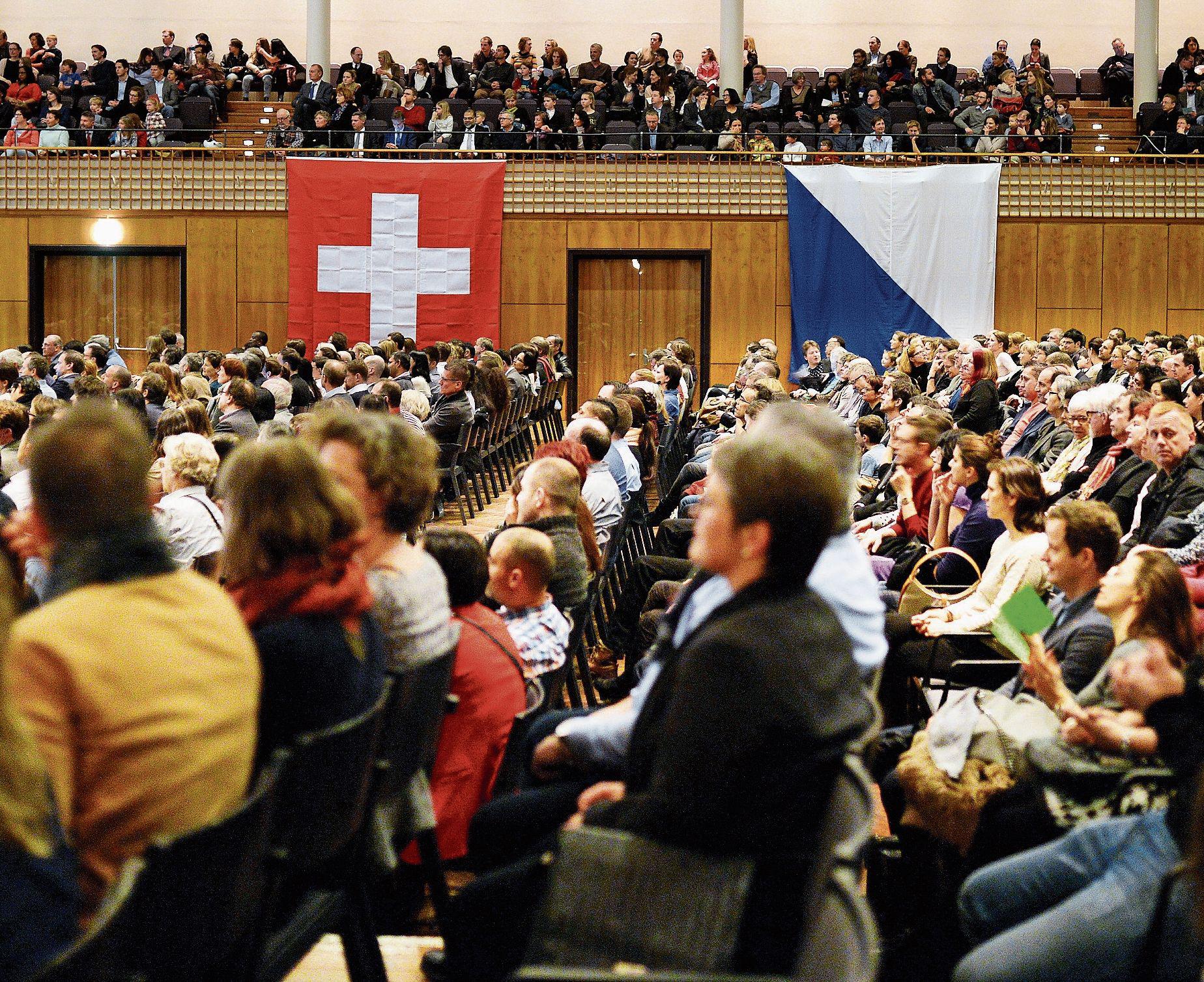BÜRGERRECHT: Einbürgerungsoffensive zeigt Wirkung