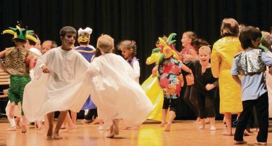 Schüler spielen das Musical: Spuk auf Schloss Bellerive