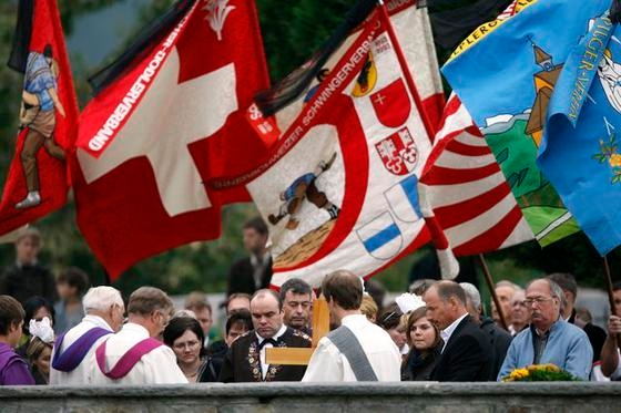 RUEDI RYMANN: Die Prominenz nimmt Abschied