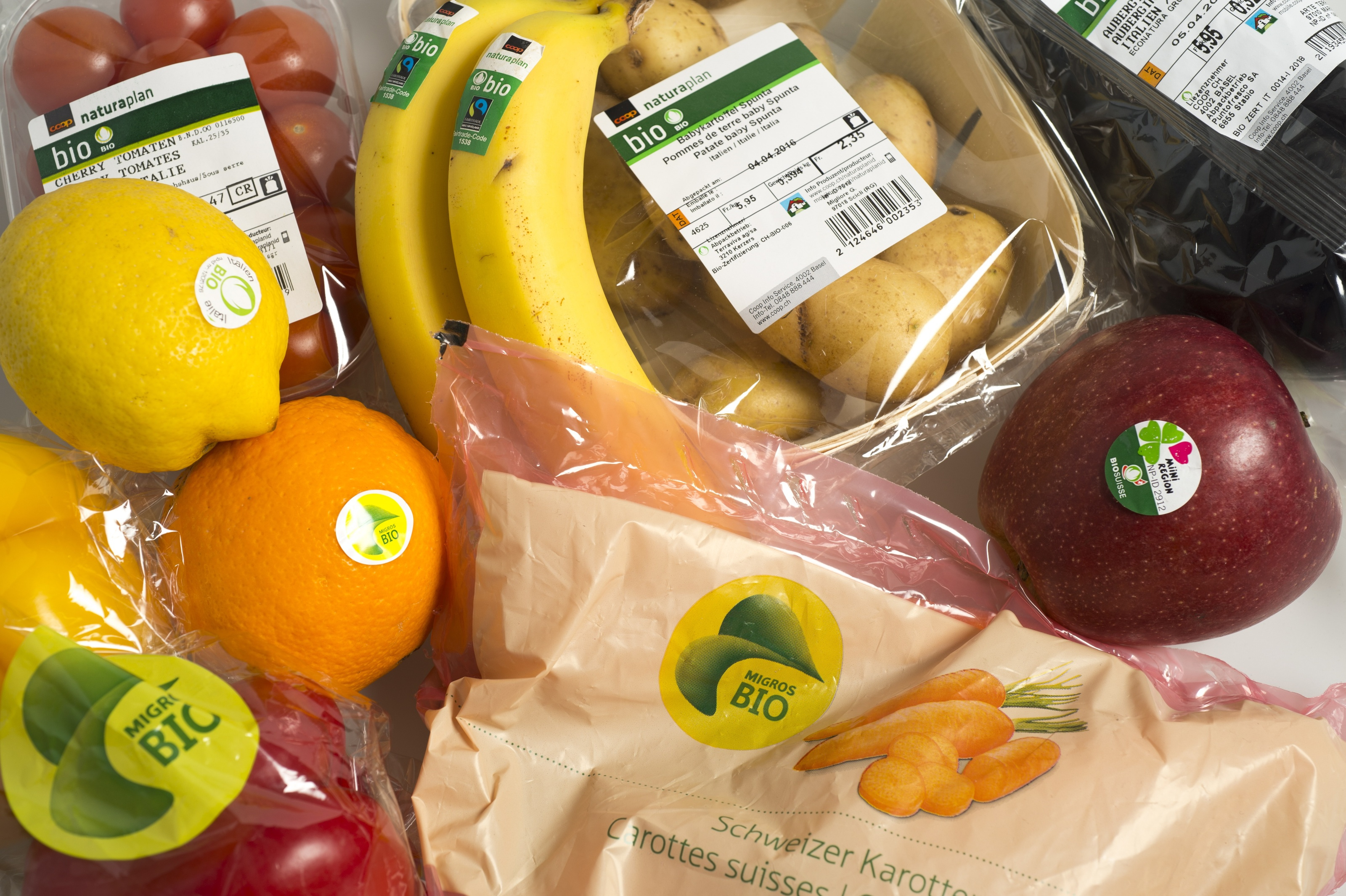 Migros-Bio ist nicht gleich Coop-Bio: Wie sich die Labels unterscheiden