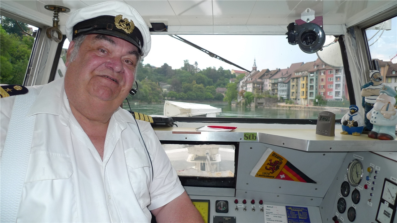 Mit dem «Löwen» durch die Schleuse