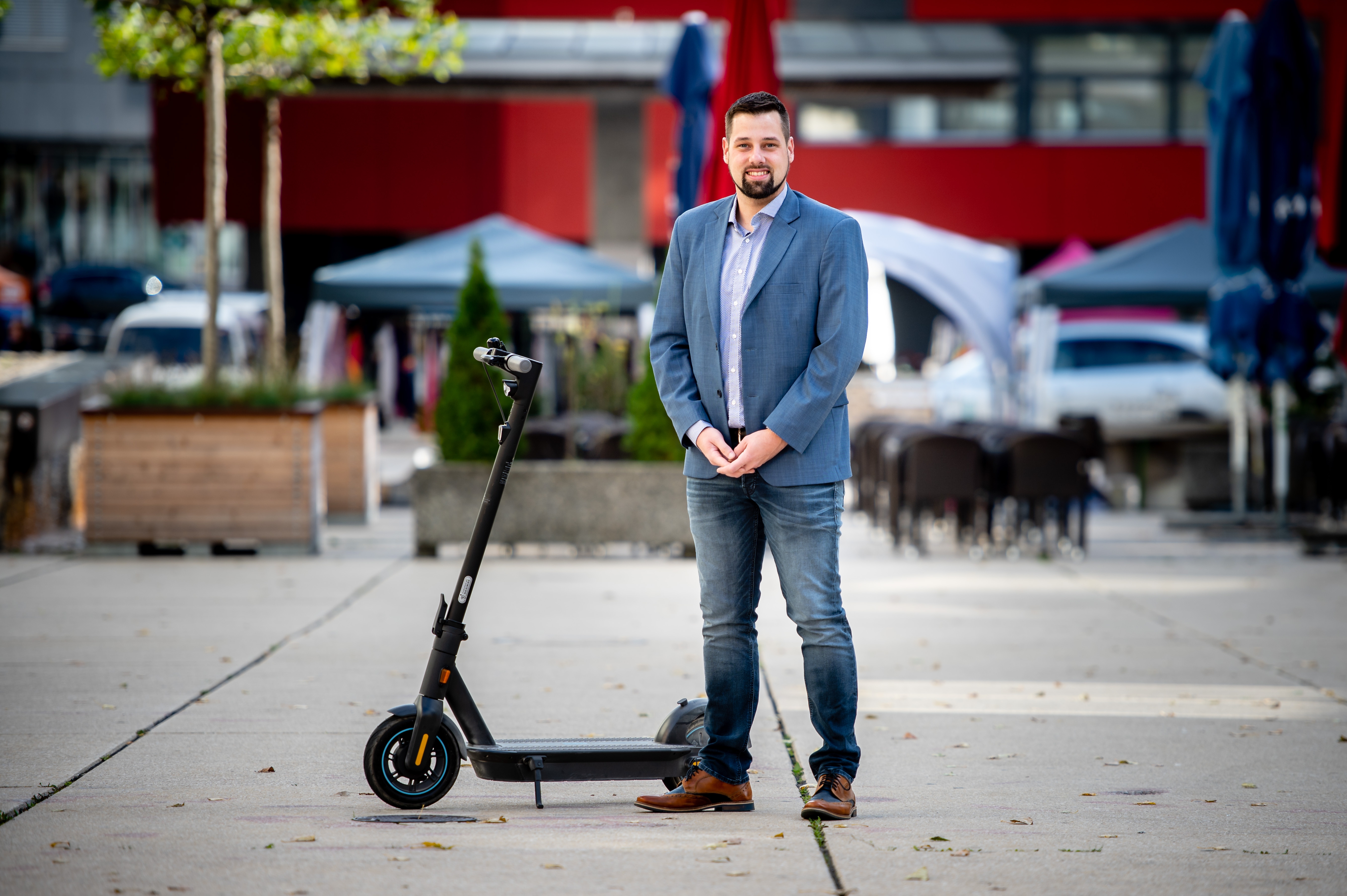 «Der Weg führt über die Einbürgerung» – FDP-Präsident Daniel Wyss im ...