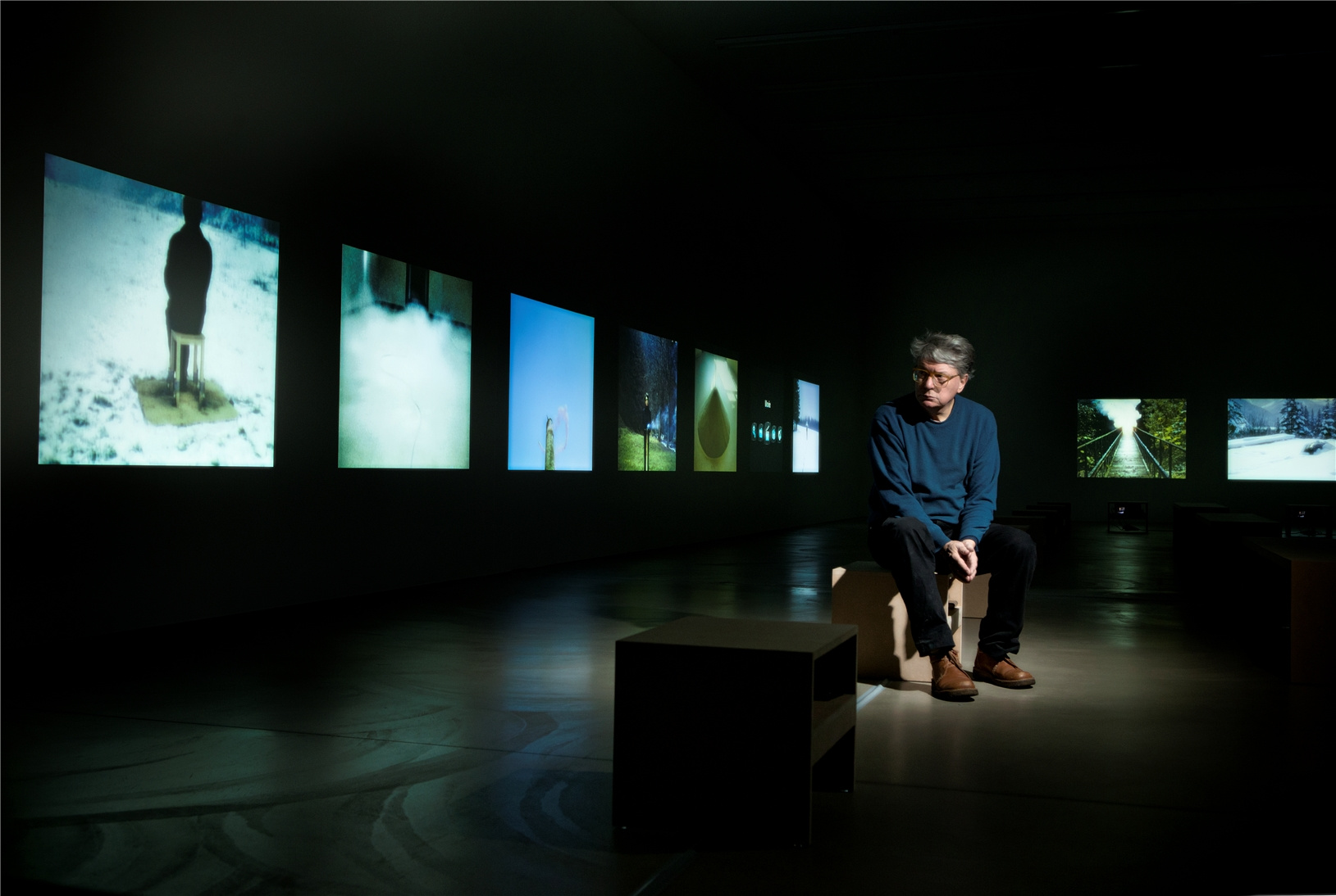 Roman Signer zündet ein Film-Feuerwerk im Aargauer Kunsthaus