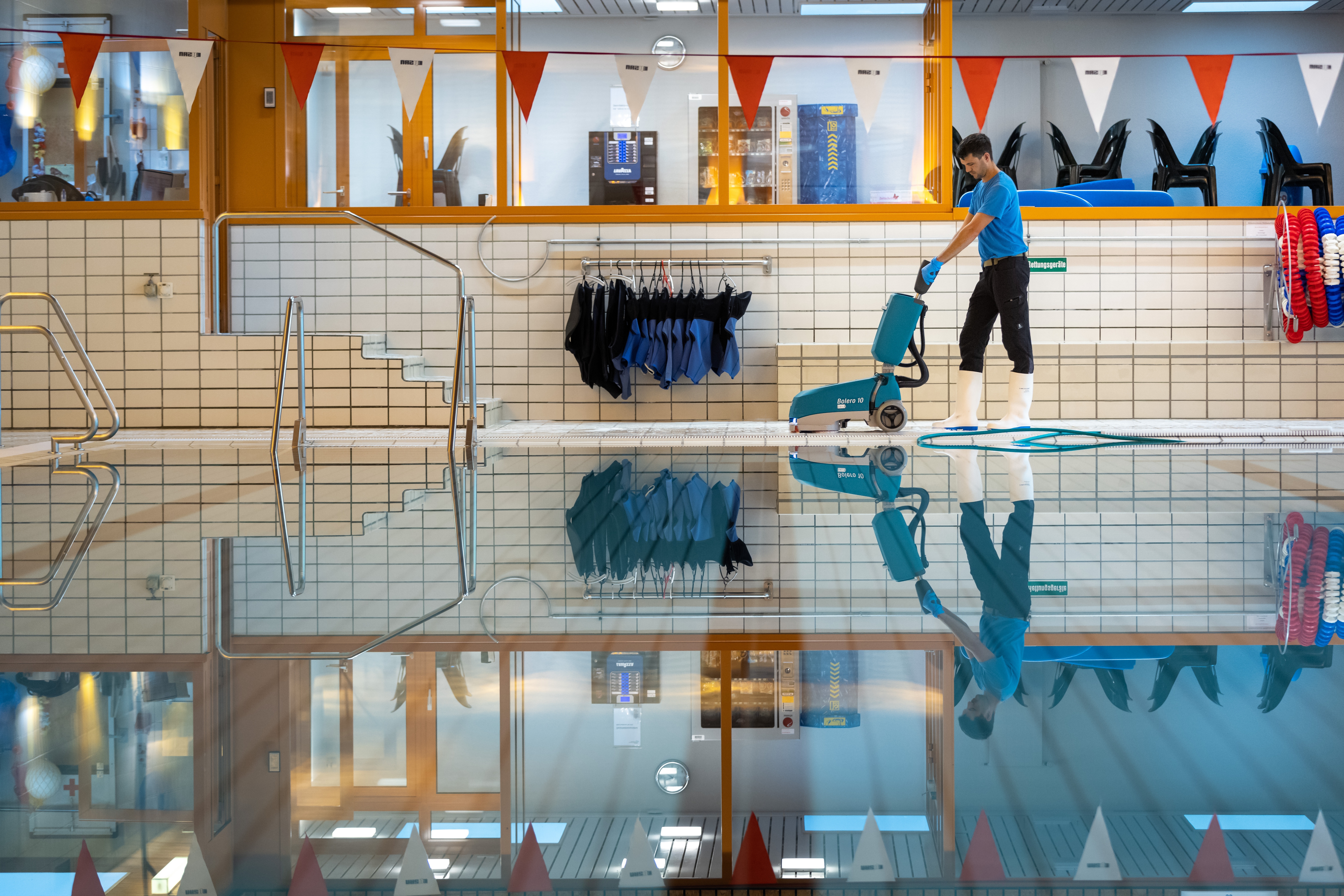 Herbstputzete ist angesagt: Damit das Hallenbad wieder glänzt