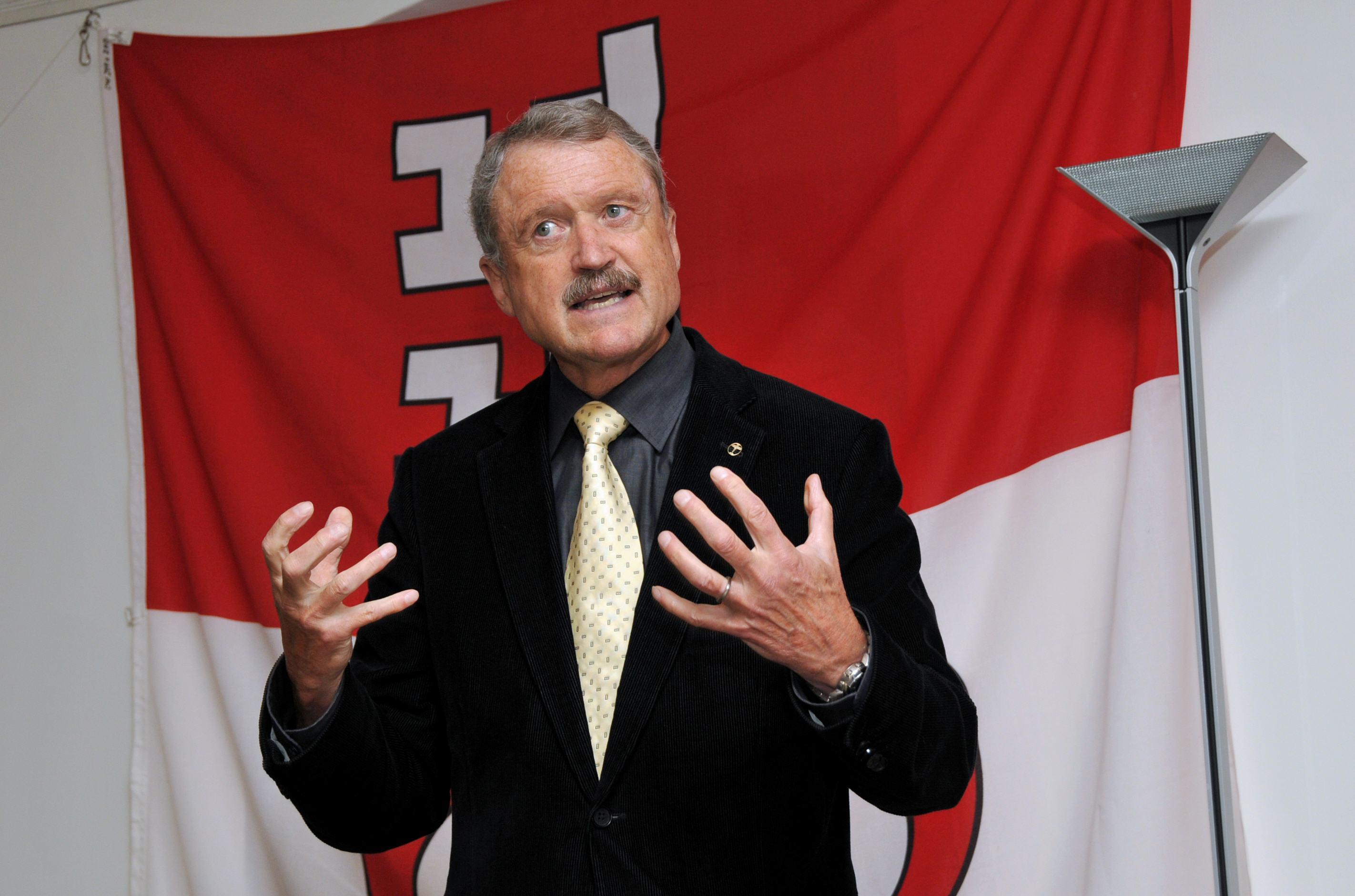 Crypto-Affäre: Der ehemalige Geheimdienst-Chef Peter Regli bricht sein ...