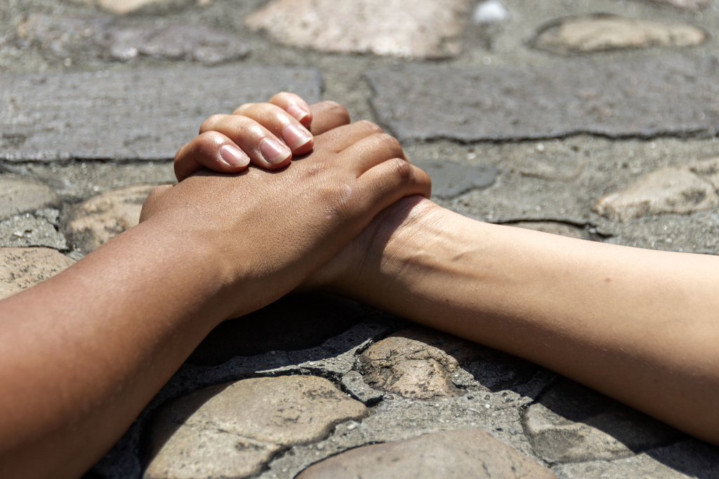 Die Gruppenselektion lässt es uns erkennen: Wir sind alle Rassisten ...