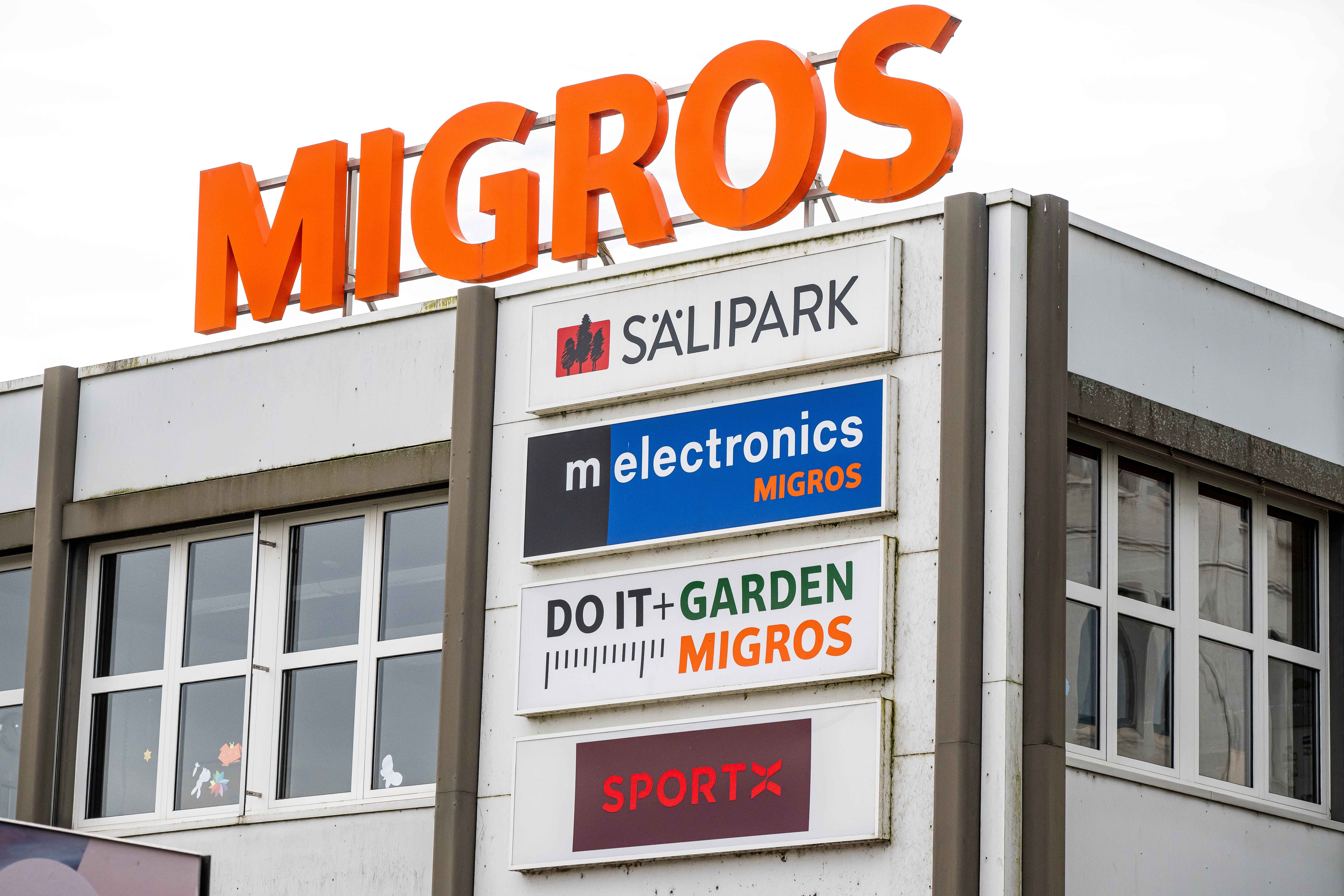 Mediamarkt übernimmt Melectronics: Was passiert mit den Filialen in ...