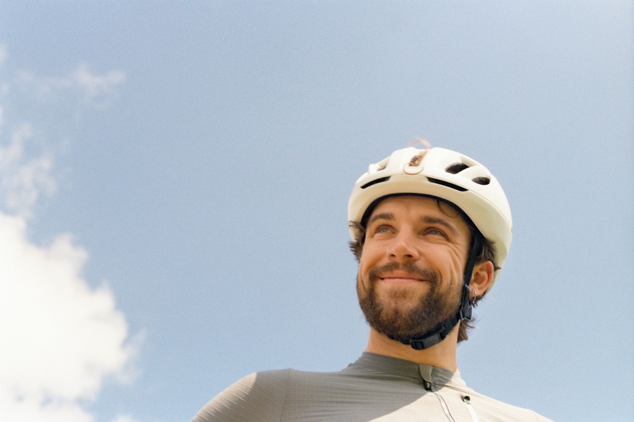 Der Aarauer Robin Gemperle gewinnt das Transcontinental Race durch Europa