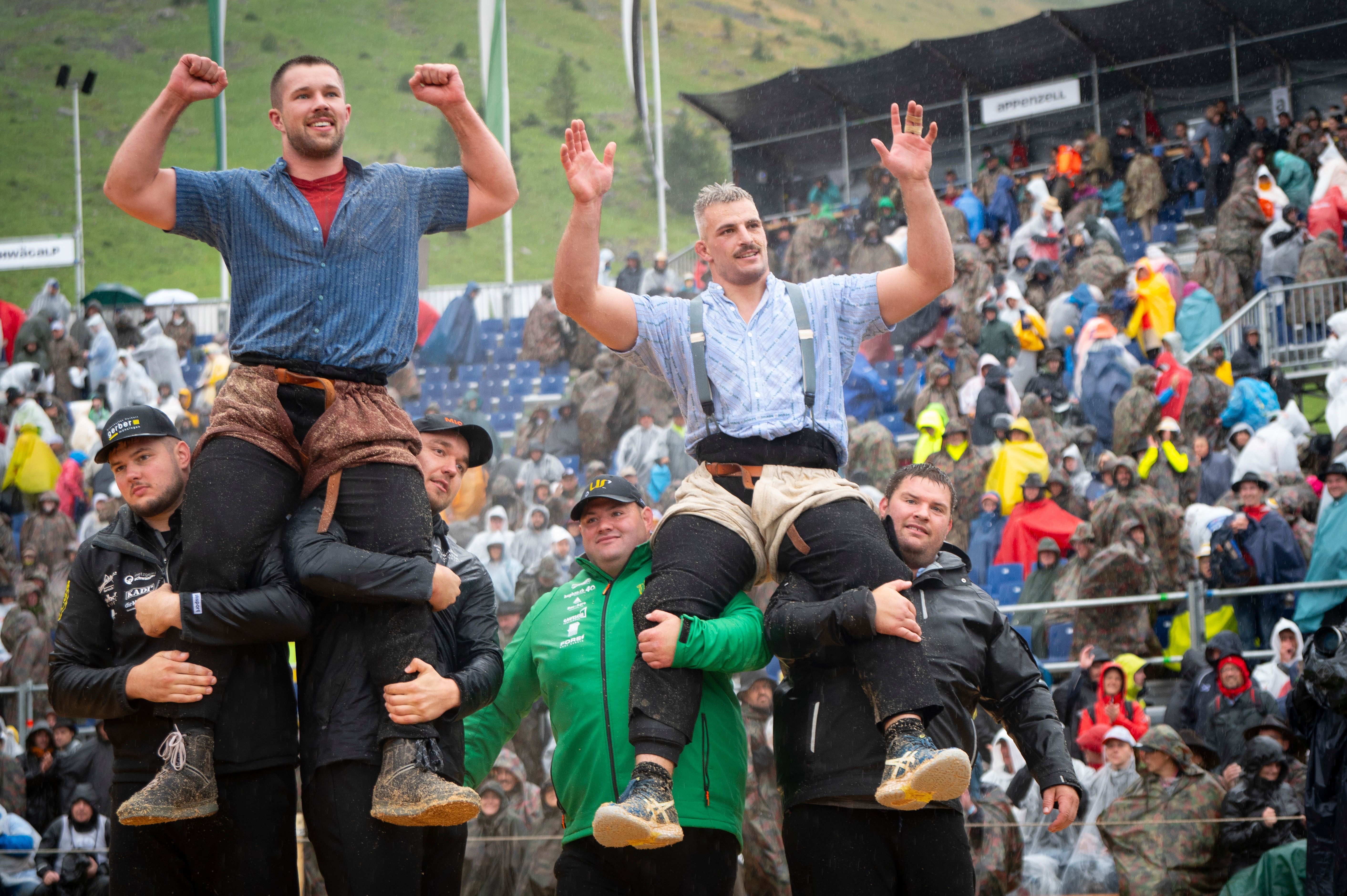 Schwingen: Das Duell Fabian Staudenmann gegen Samuel Giger.