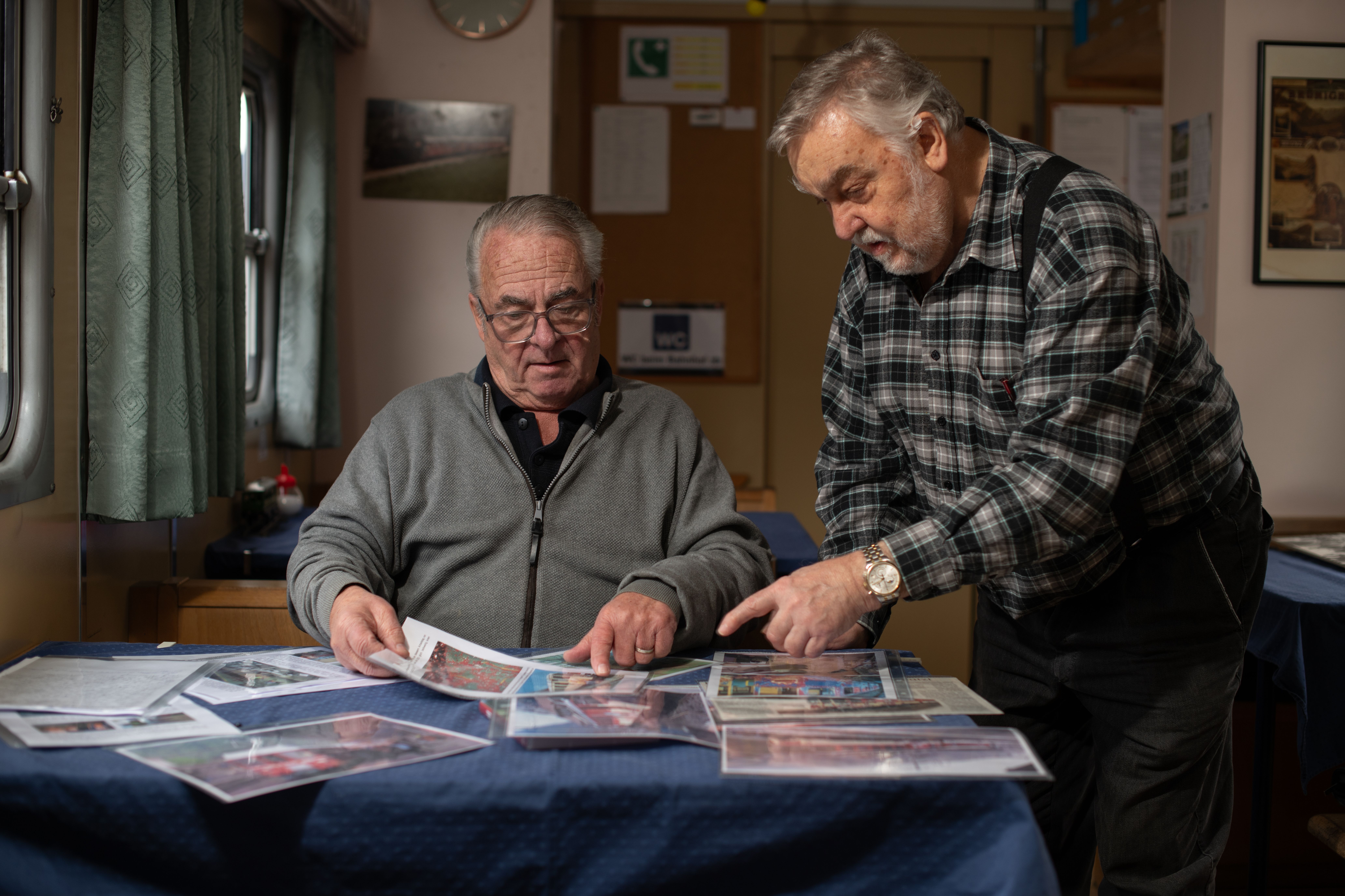 Seit 60 Jahren fährt der Zug nach Luzern – für diese zwei Bahnfans ist ...