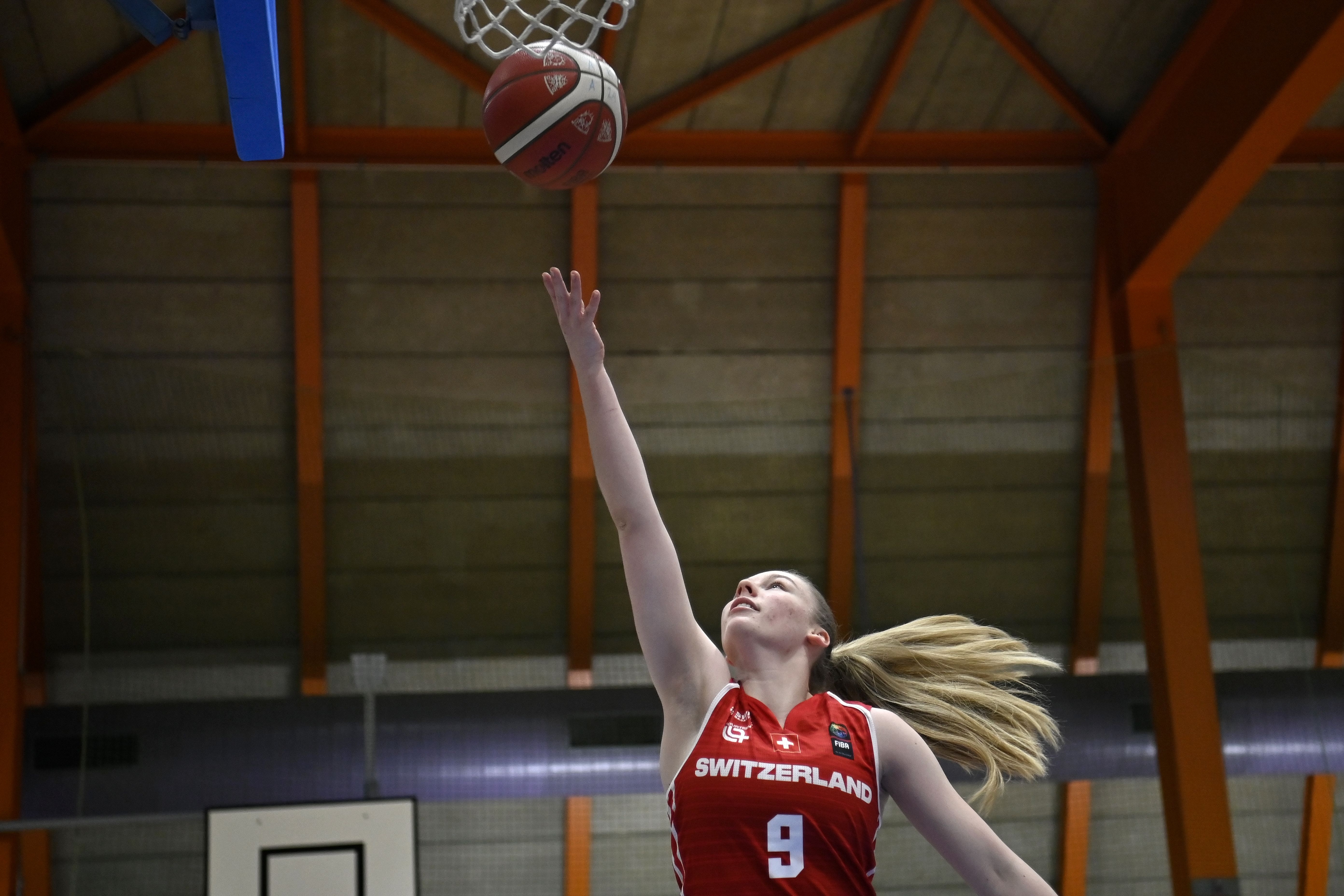 Basketball: Sharline Hulliger will mit dem Nationalteam hoch hinaus