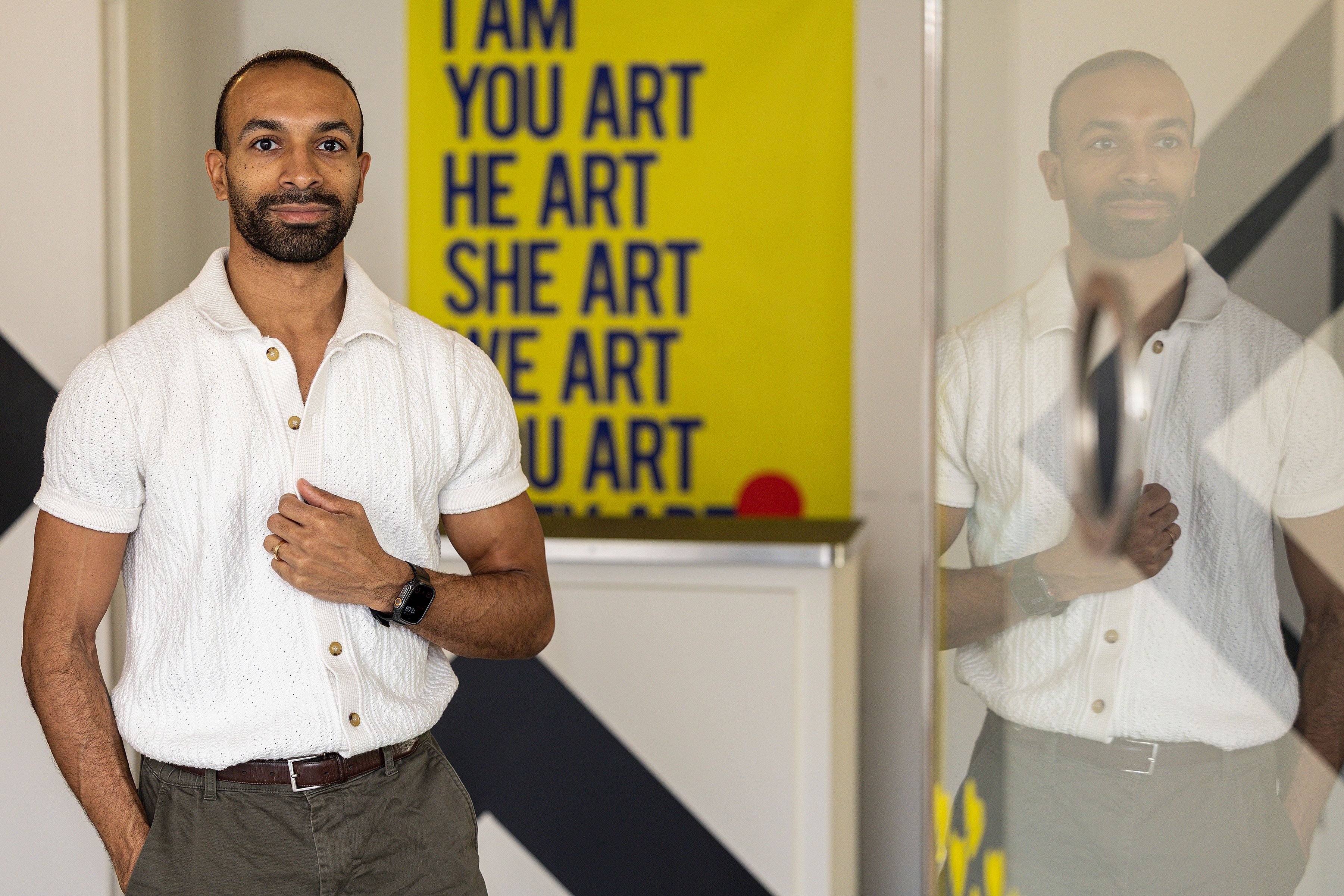 Carlos Kerr Jr.: Basler Tänzer zwischen Bewegung, Kontrolle und ...