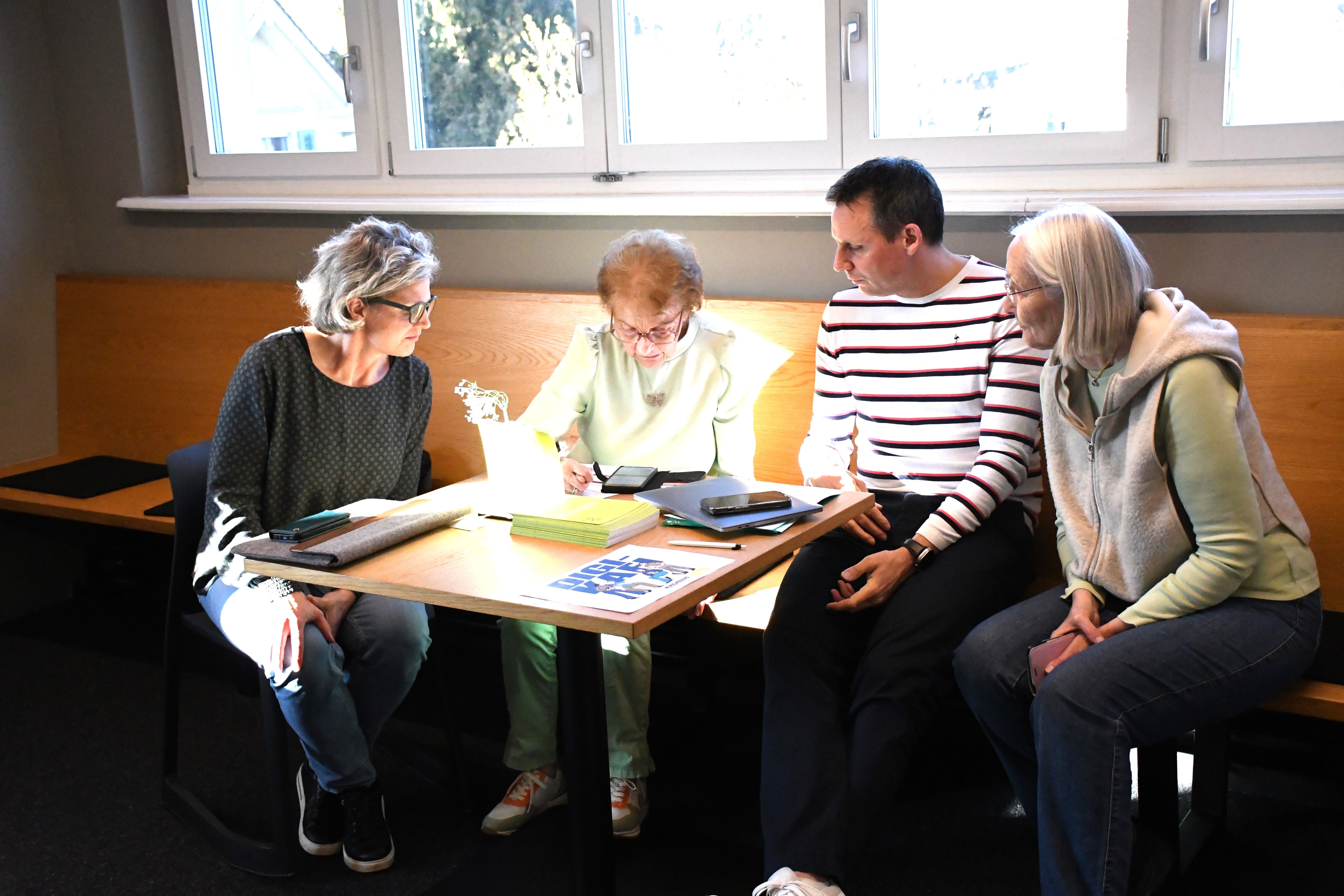 Kirchberg: Die Gemeinde und zeitgut Toggenburg haben ein Digi-Kafi ...