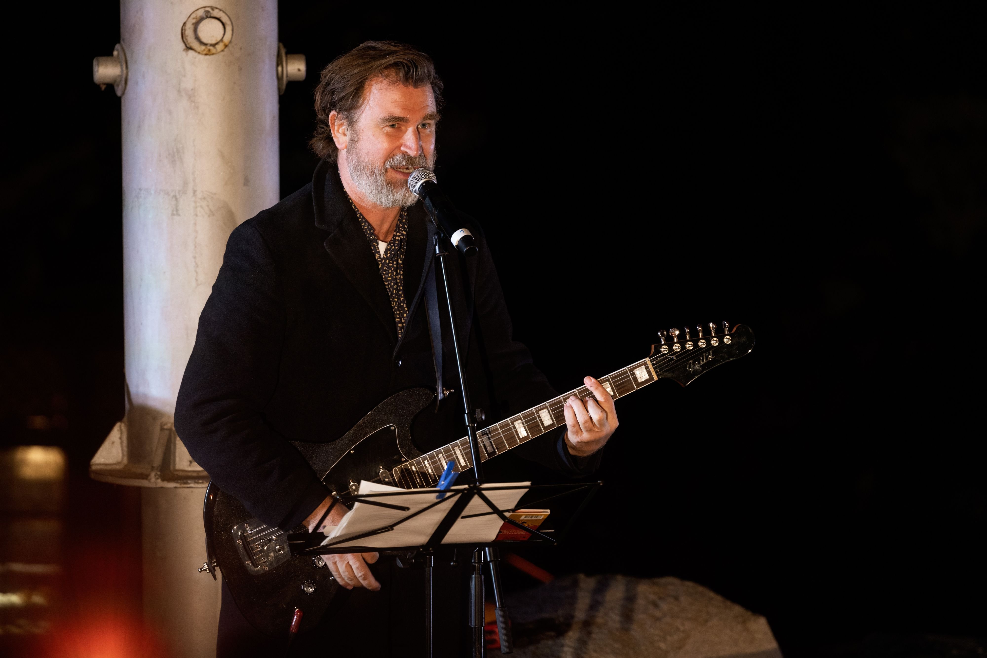 Gustav, 50, spielt die Musik seines 25-jährigen Ichs. Das kann auch mal ...