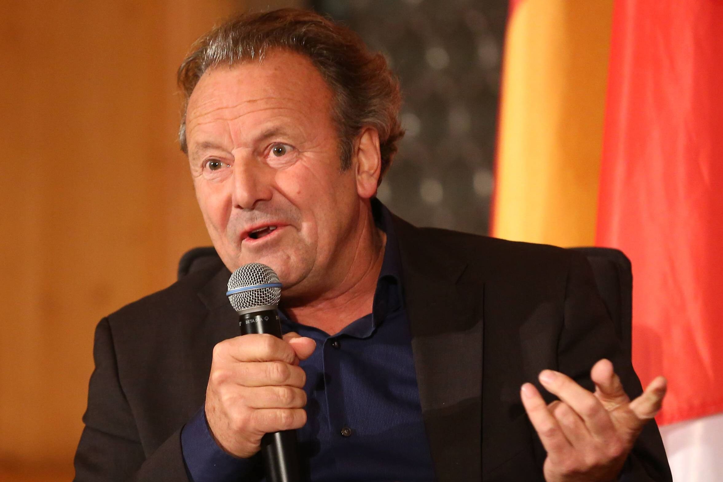 Mark Pieth über den Freispruch für Paul Grüninger und seinen HSG ...