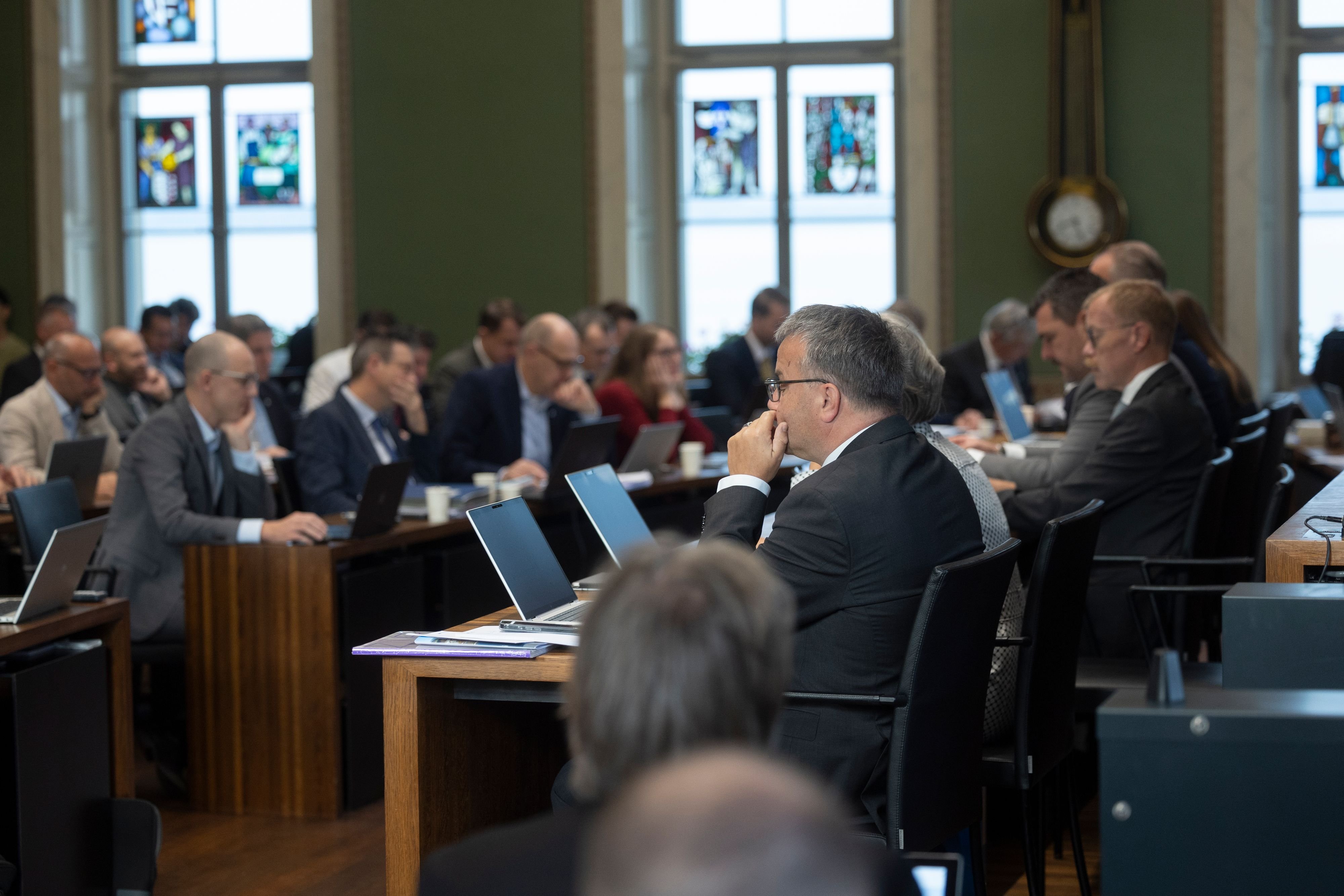 Zuger Kantonsrat: Budget 2026 im Fokus