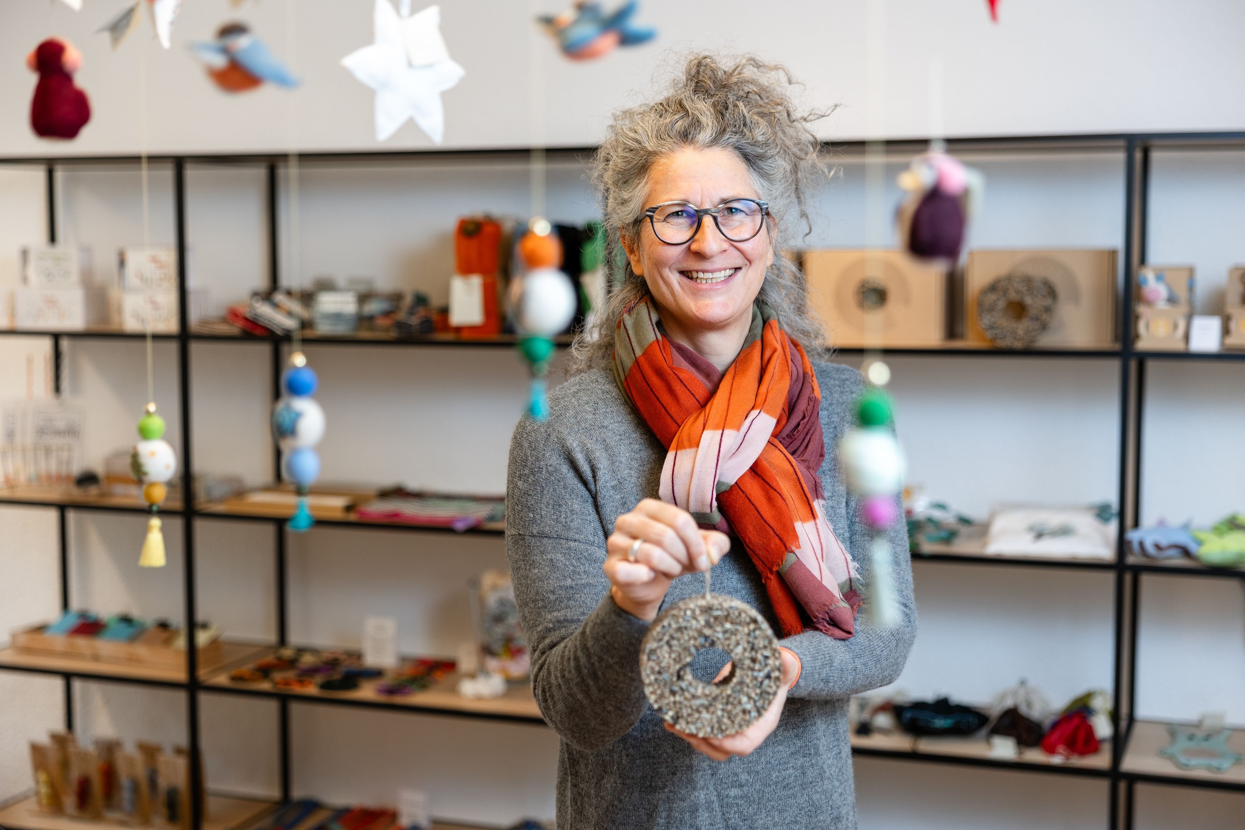 Vogel.Loop: Vogelfutter-Station vom Werkladen Brugg