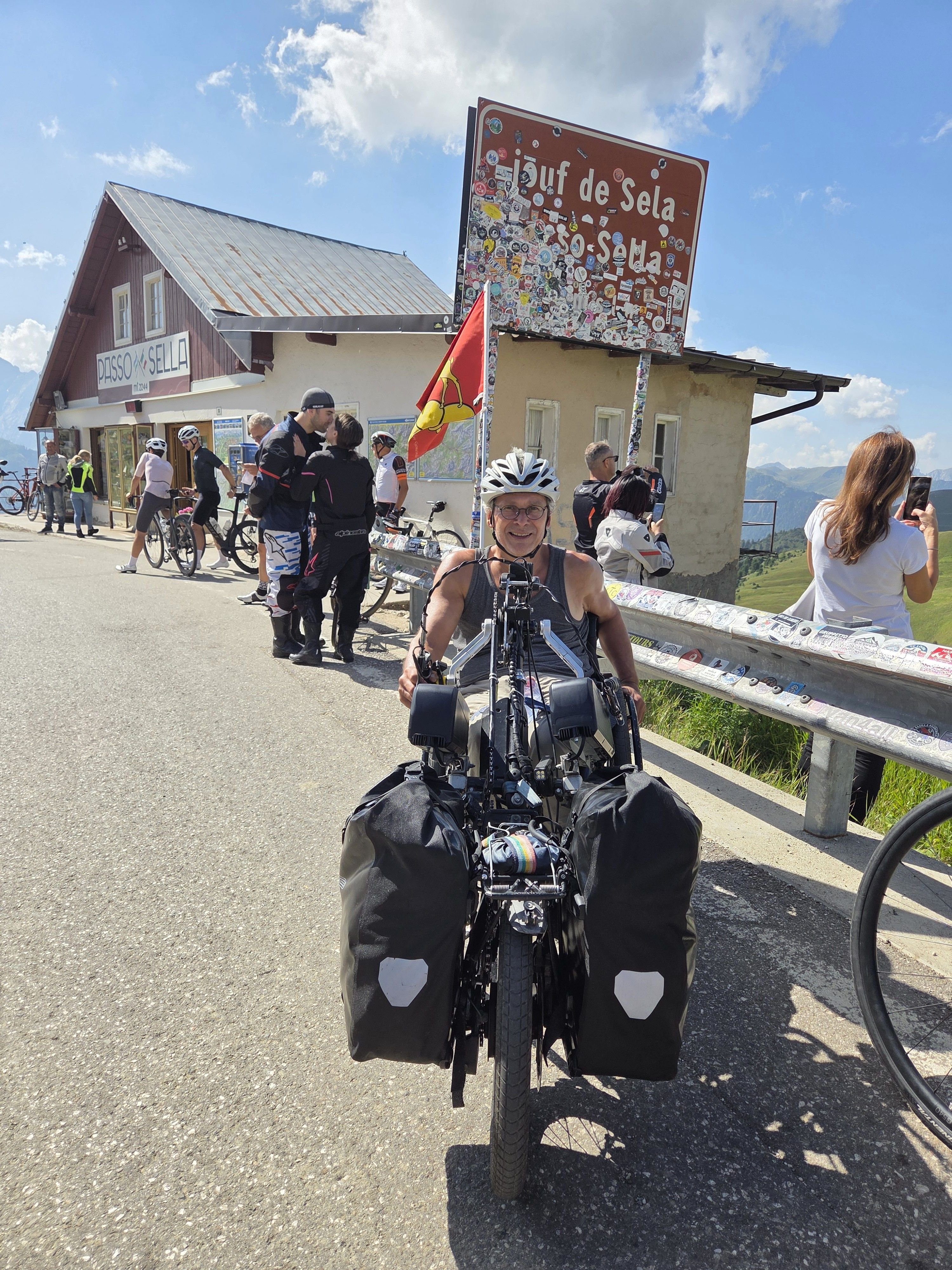 Langendorf: Hans-Peter Berger reist mit Chutz um die Welt